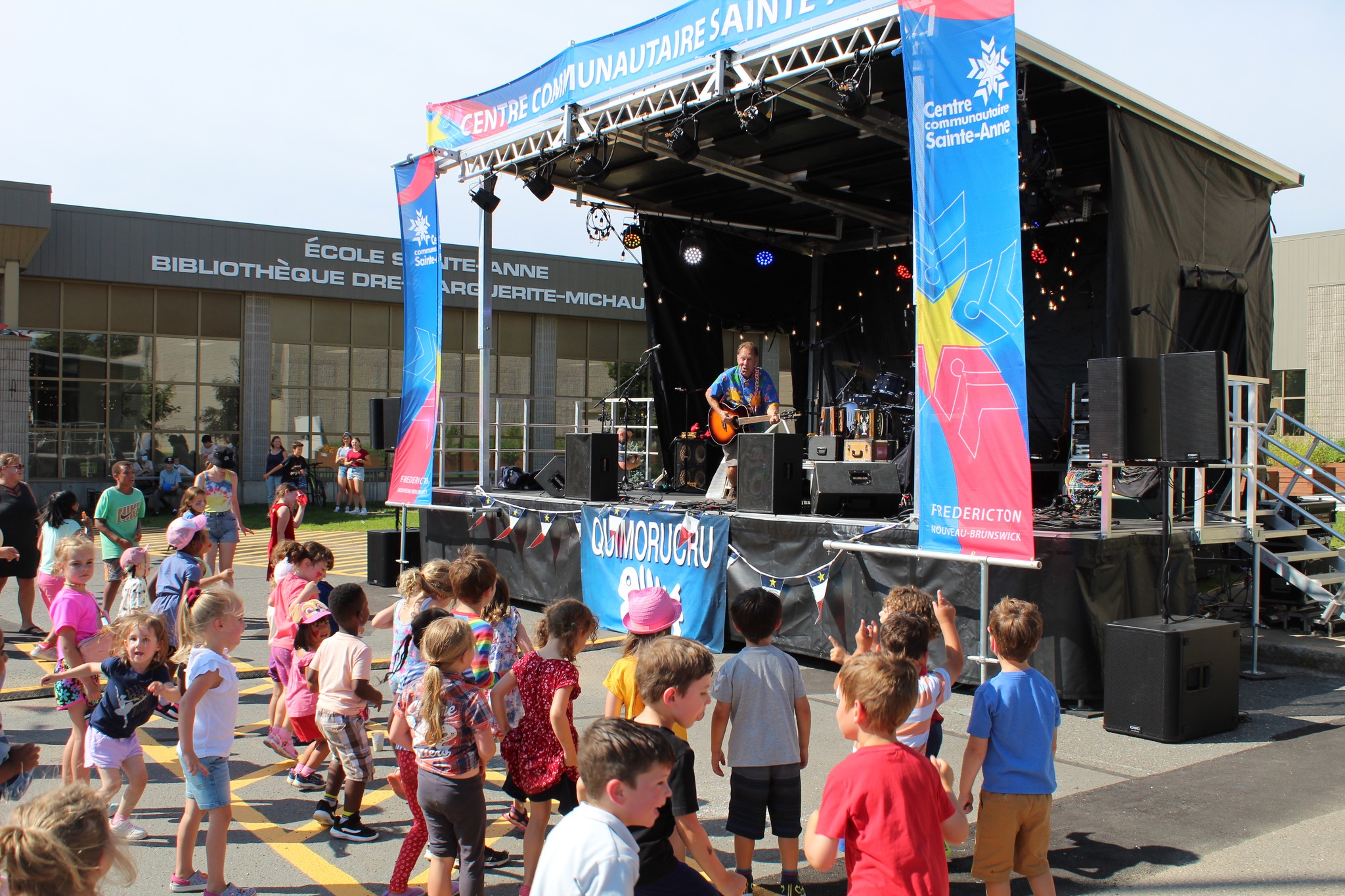 À Fredericton, la Fête nationale de l’Acadie s’invite en ville - Fréquence